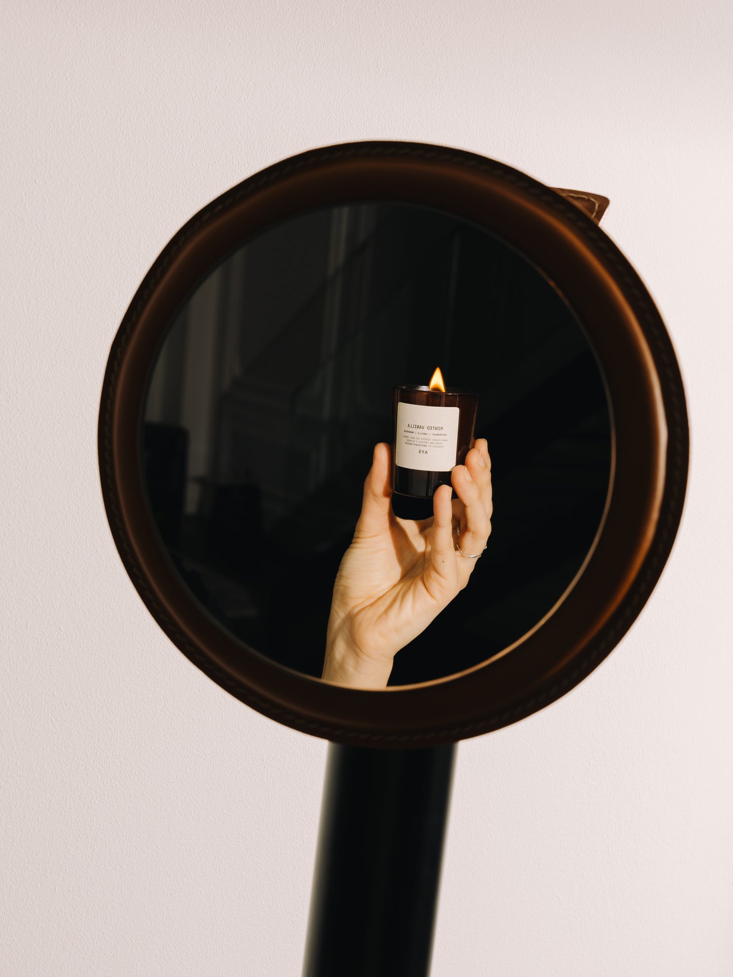 Minted Vanilla - MINI AYS Amber ropogó fa kanóc – ANDYOURSTORIES